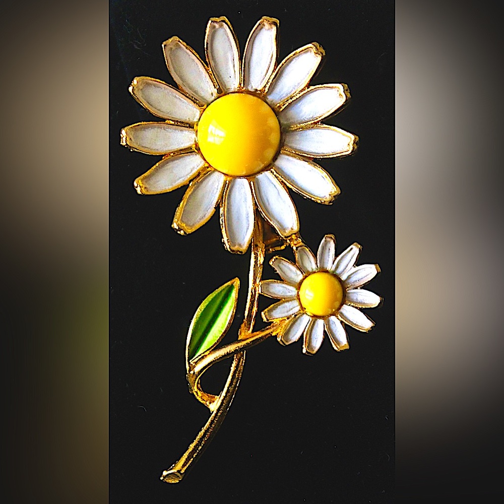 Weiss Daisy Broach Vintage Albert Weiss White Yellow … - Gem